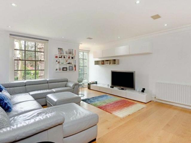 Maresfield Gardens, Hampstead, NW3