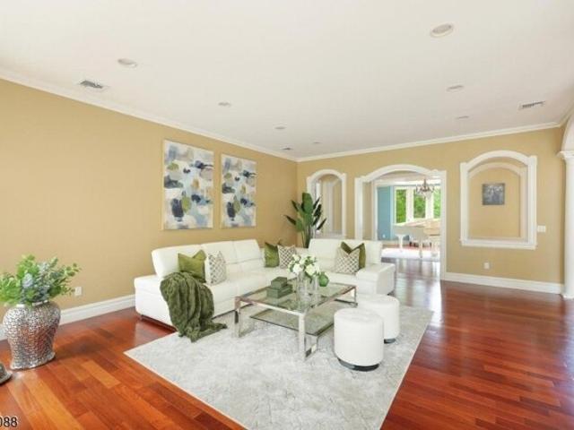 Mareu Dr, Watchung, Home For Sale