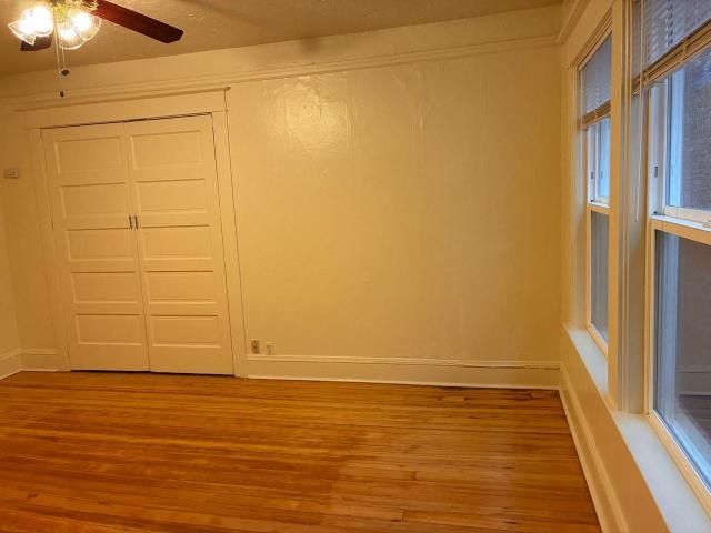 Margaret Anne Apartments Studio Apartment for Rent at 215 Nw 22nd Pl, Portland, OR 97210 Northwest District