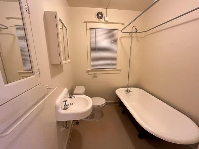 Margaret Anne Apartments Studio Apartment for Rent at 215 Nw 22nd Pl, Portland, OR 97210 Northwest District