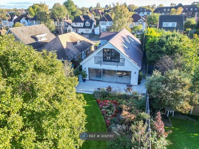 Margaret Avenue, Brentwood CM15, 4 bed detached house to rent, £4,950 pcm | PrimeLocation