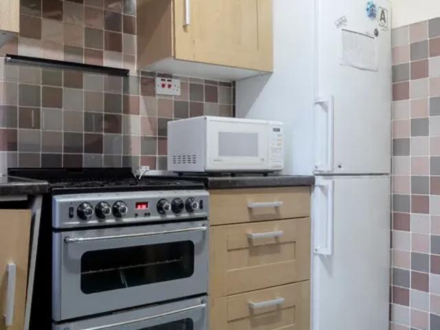 Margaret Bondfield House, Driffield Road, Old Ford, London, E3 5NE, United Kingdom | 4 bed apartment for rent #165515871 | Rentberry