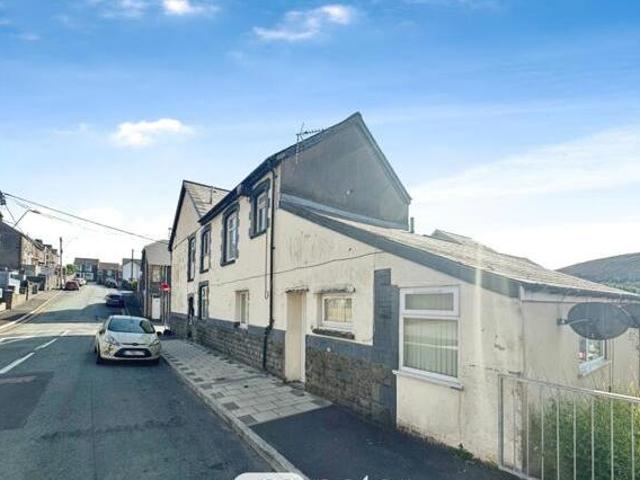 Margaret Street, Abercynon, 5 Bedroom End