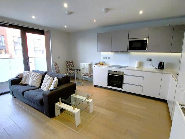 Margil House, Singapore Road, London W13, 1 bed flat to rent, £1,850 pcm | PrimeLocation