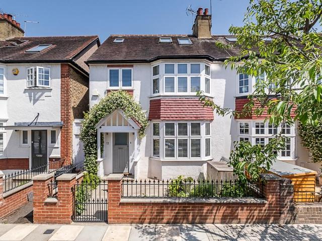 Marham Gardens Wandsworth Common SW18 4 bed semi detached house to rent £5,500 pcm £1,269 pw
