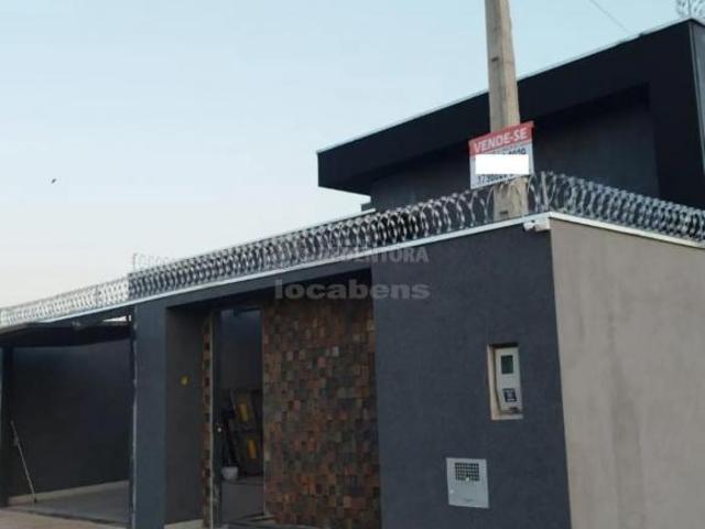 Marialda Melo Bairro e casa nova, com 3 dormitorioss, 1 suíte, varanda, lazer, bonita decoração