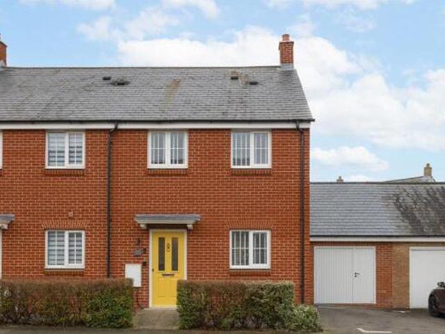 Marigold Way, Stotfold, 3 Bedroom End