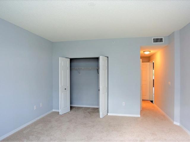 Maridadi West Palm Beach 2 Bedroom Apartment for Rent at 4685 N Haverhill Rd, West Palm Beach, FL 33417