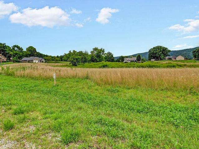 Marie Ln, Crossville, TN 38555