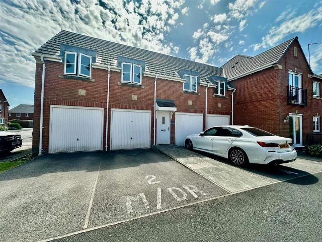Marion Drive, Mobberley, Knutsford WA16, 2 bed flat to rent, £1,275 pcm | PrimeLocation
