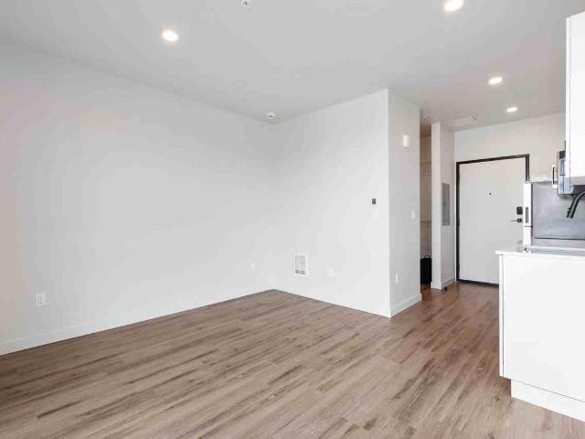 Marion Studio Apartment for Rent at 1305 E Marion St, Seattle, WA 98122 Minor