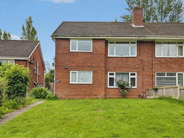Marion Way, Hall Green, Birmingham B28, 2 bed maisonette to rent, £850 pcm | PrimeLocation