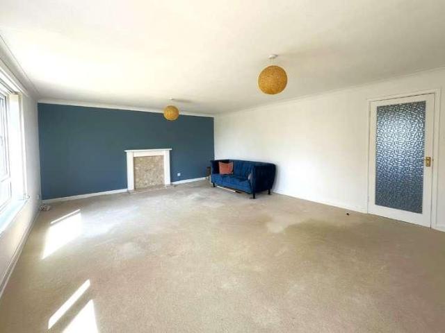 Marina Court, Douglas Avenue, EX8