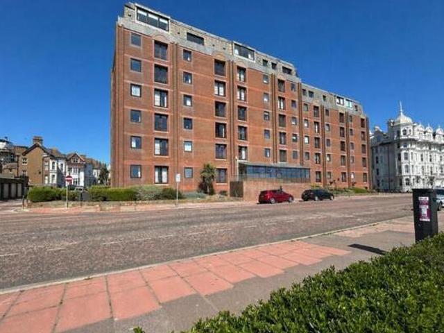 Marina, Bexhill On Sea, 2 Bedroom Flat