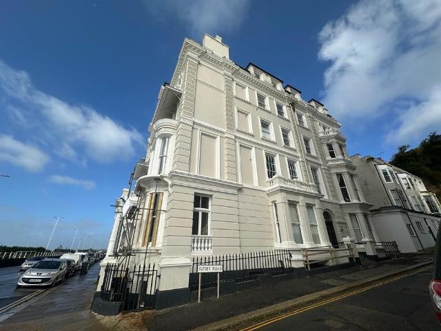 Marina, St Leonards on Sea, East. 3 bed flat to rent £1,295 pcm £299 pw