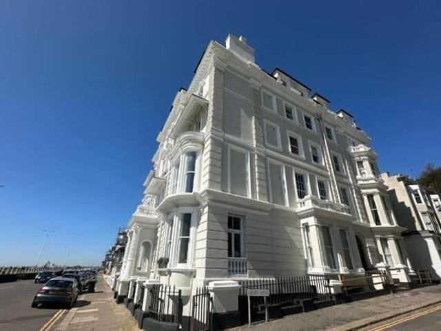 Marina, St. Leonards on sea, 3 Bedroom Penthouse