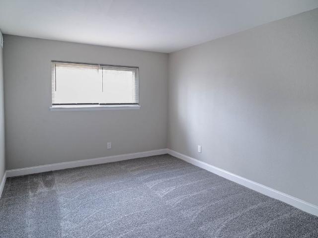 Marina Point 2 Bedroom Apartment for Rent at 1301 Canal Dr, Chesapeake, VA 23323 Deep Creek North