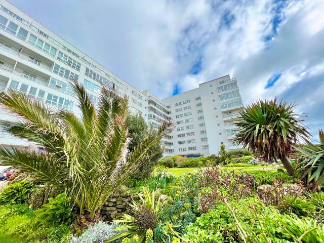 Marine Gate, Marine Drive, Brighton BN2, 1 bed flat to rent, £1,400 pcm | PrimeLocation
