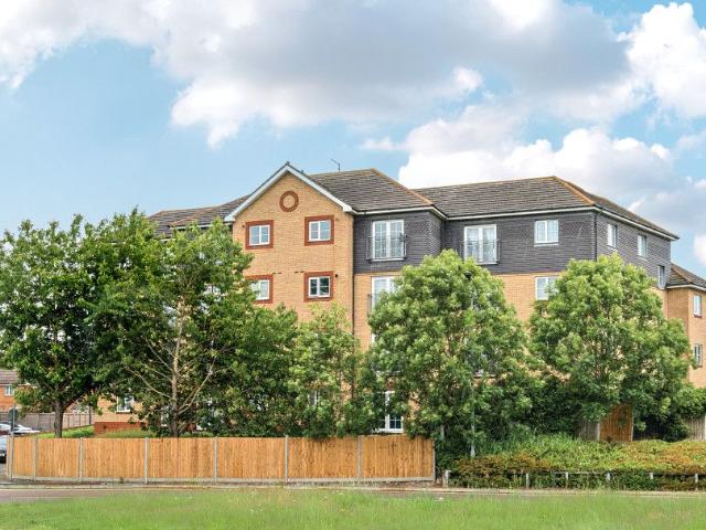 Marine Dr, Barking IG11, 2 bed flat to rent, £1,000 pcm | PrimeLocation