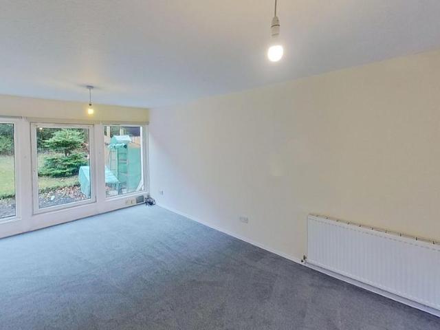 Marine Drive, Edinburgh, EH4 3 bed flat to rent £1,640 pcm £378 pw