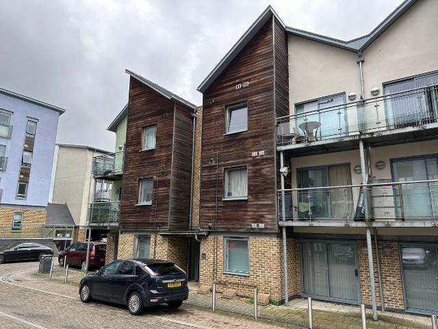 Marine House, Quayside Drive CO2, 1 bed flat to rent, £950 pcm | PrimeLocation