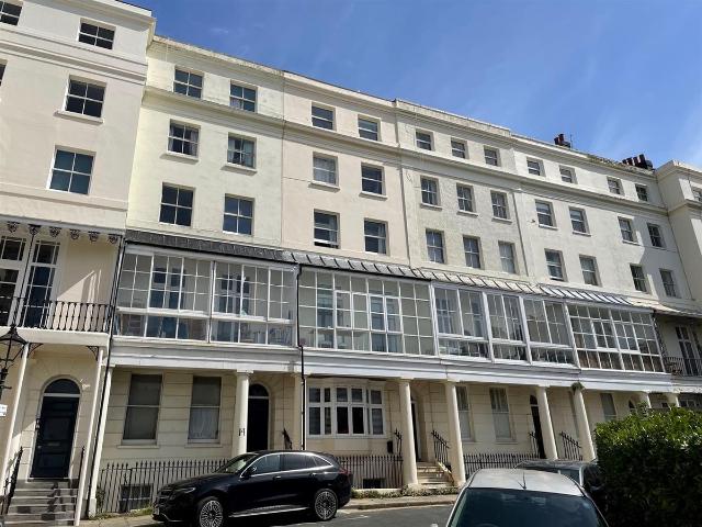 Marine Square, Brighton BN2, 2 bed flat to rent, £1,550 pcm | PrimeLocation