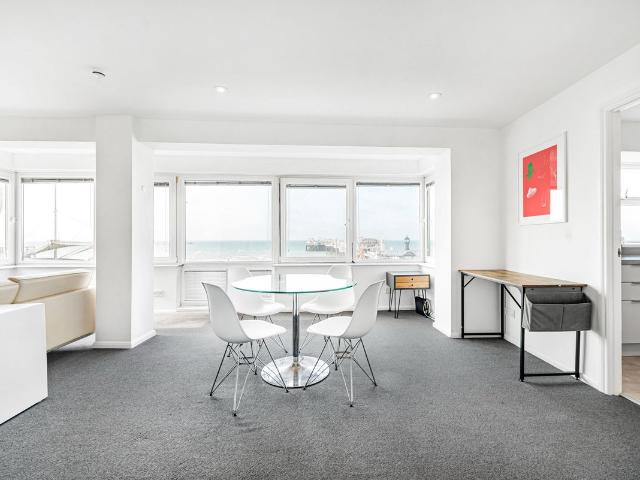 Marine Parade, Brighton BN2, 2 bed flat to rent, £2,200 pcm | PrimeLocation