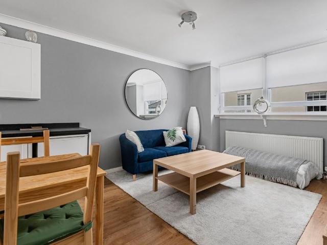 Marine Parade, Brighton, East Sussex BN2, 1 bed flat to rent, £1,400 pcm | PrimeLocation