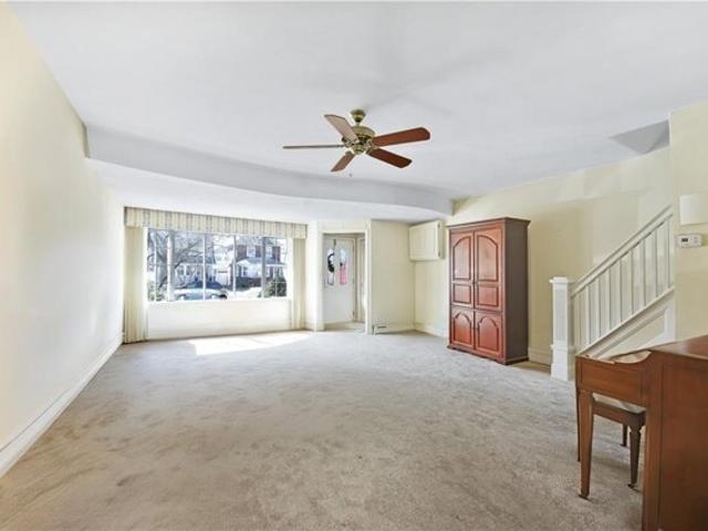 Marine Pkwy, Brooklyn, Home For Sale