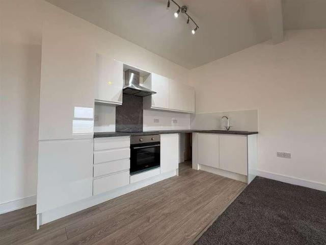 Marine Road West, Morecambe, LA4