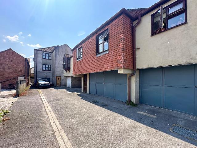 Mariners Court, Bridgwater TA6, 1 bed flat to rent, £1,000 pcm | PrimeLocation