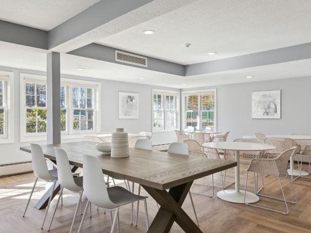 Mariner's Hill Apartments 2 Bedroom Apartment for Rent at 2093 Ocean St, Marshfield, MA 02050