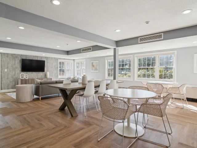 Mariner's Hill Apartments 2 Bedroom Apartment for Rent at 2093 Ocean St, Marshfield, MA 02050