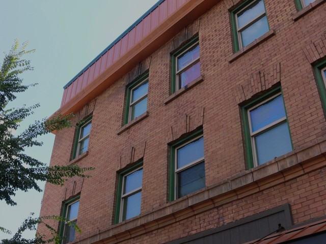 Mark on Monroe 1 Bedroom Apartment for Rent at 1006 W Mansfield Ave, Spokane, WA 99205 Emerson Garfield