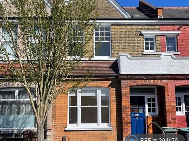 Mark Road, London, N22 3 bed terraced house to rent £2,600 pcm £600 pw