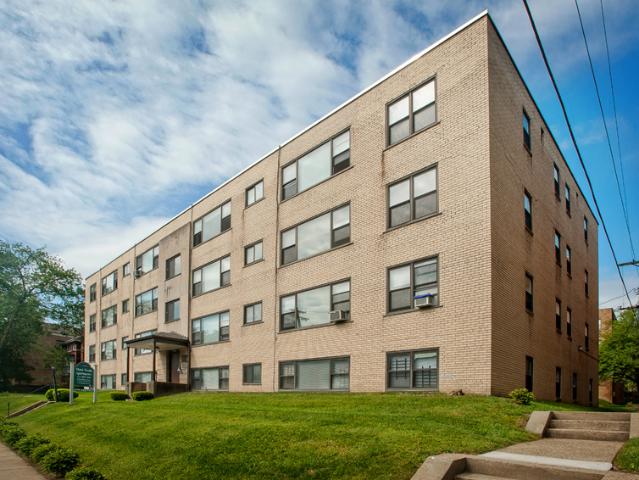 Mark Twain Apartments