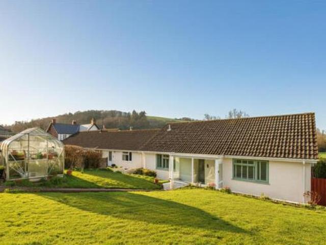 Market Close, Brushford, 3 Bedroom Detached