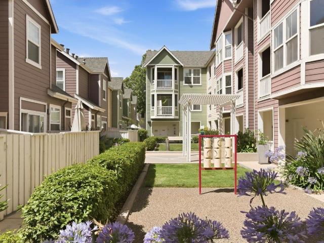 Market Gateway Apartments 1 Bedroom Apartment for Rent at 535 S Market St, San Jose, CA 95113 Downtown San Jose