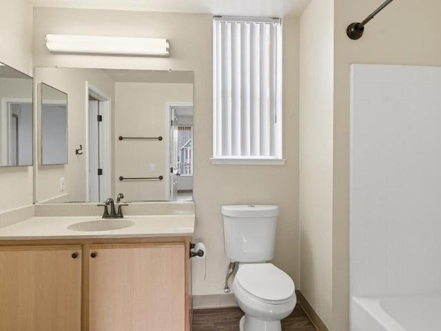 Market Gateway Apartments 1 Bedroom Apartment for Rent at 535 S Market St, San Jose, CA 95113 Downtown San Jose