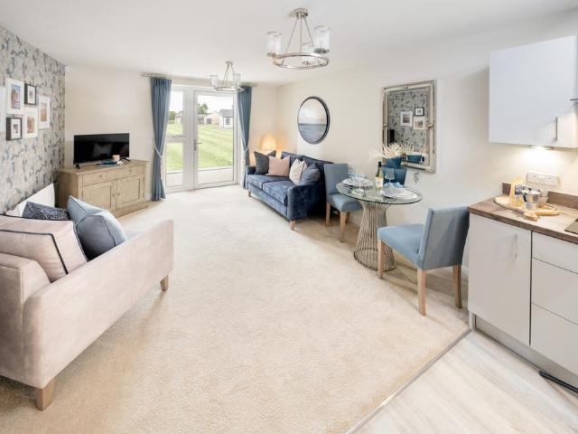 Market House, 17 Ensor Mews, Wimborne. 1 bed retirement property to rent £3,200 pcm £738 pw
