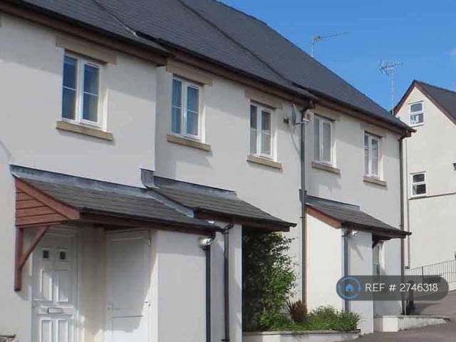Market Mews, Cinderford, GL14 3 bed end of terrace house to rent £1,190 pcm £275 pw