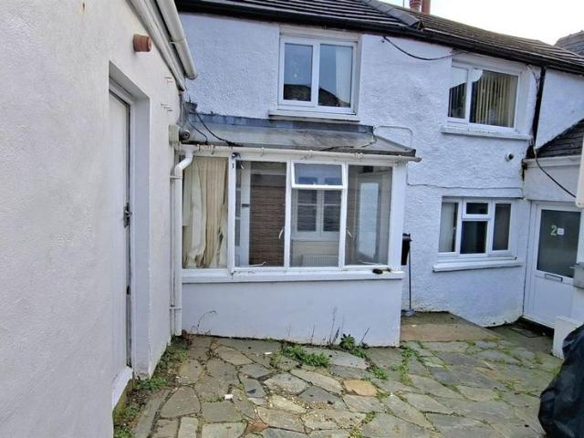 Market Square, Narberth SA67, 1 bed flat to rent, £495 pcm | PrimeLocation