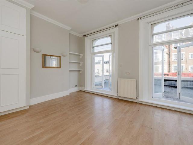 Market Studios, 43A Goldhawk Road. Studio to rent £1,408 pcm £325 pw