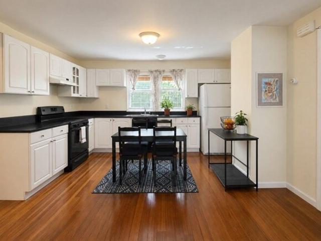 Market St Unit B, Cambridge, Condo For Sale