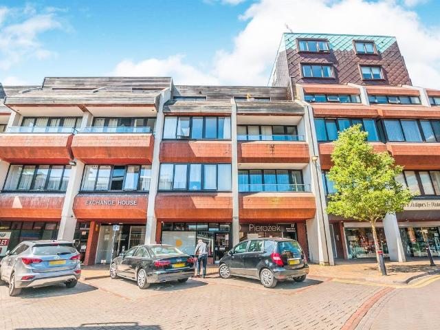 Market Street, Maidenhead SL6, 2 bed flat to rent, £1,675 pcm | PrimeLocation