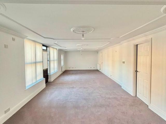 Market Street, Morriston, Swansea SA6, 2 bed flat to rent, £795 pcm | PrimeLocation