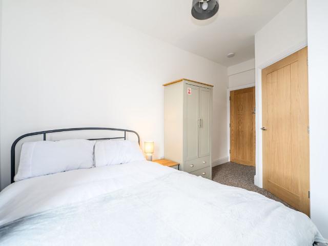 Market Street, Newton Le Willows, Merseyside WA12, Room to rent, £575 pcm | PrimeLocation