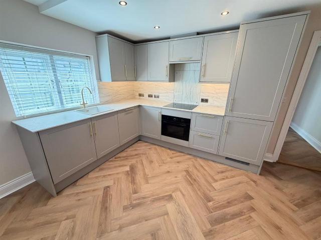 Market Street, Brighton BN1, 2 bed flat to rent, £1,850 pcm | PrimeLocation