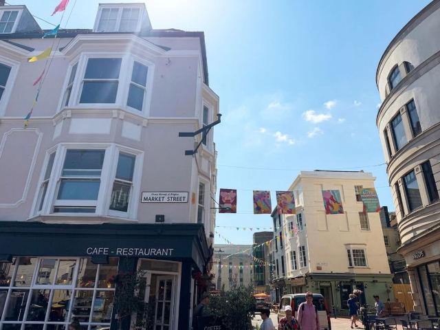 Market Street, Brighton BN1, 2 bed flat to rent, £2,200 pcm | PrimeLocation