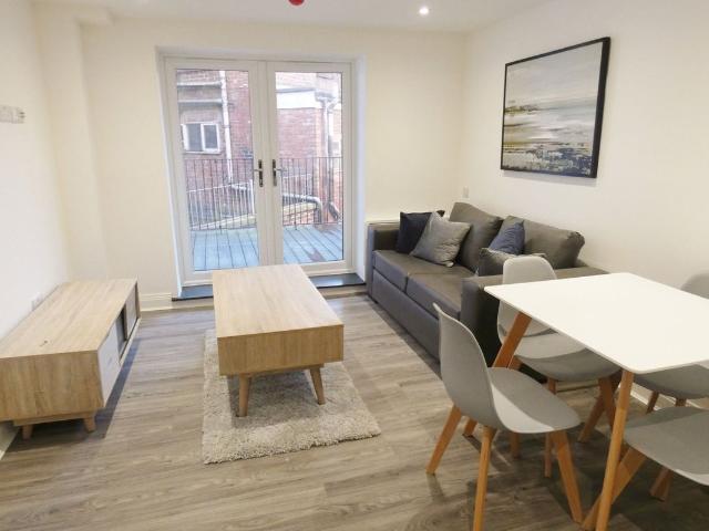 Market Street, Preston PR1, 2 bed flat to rent, £950 pcm | PrimeLocation